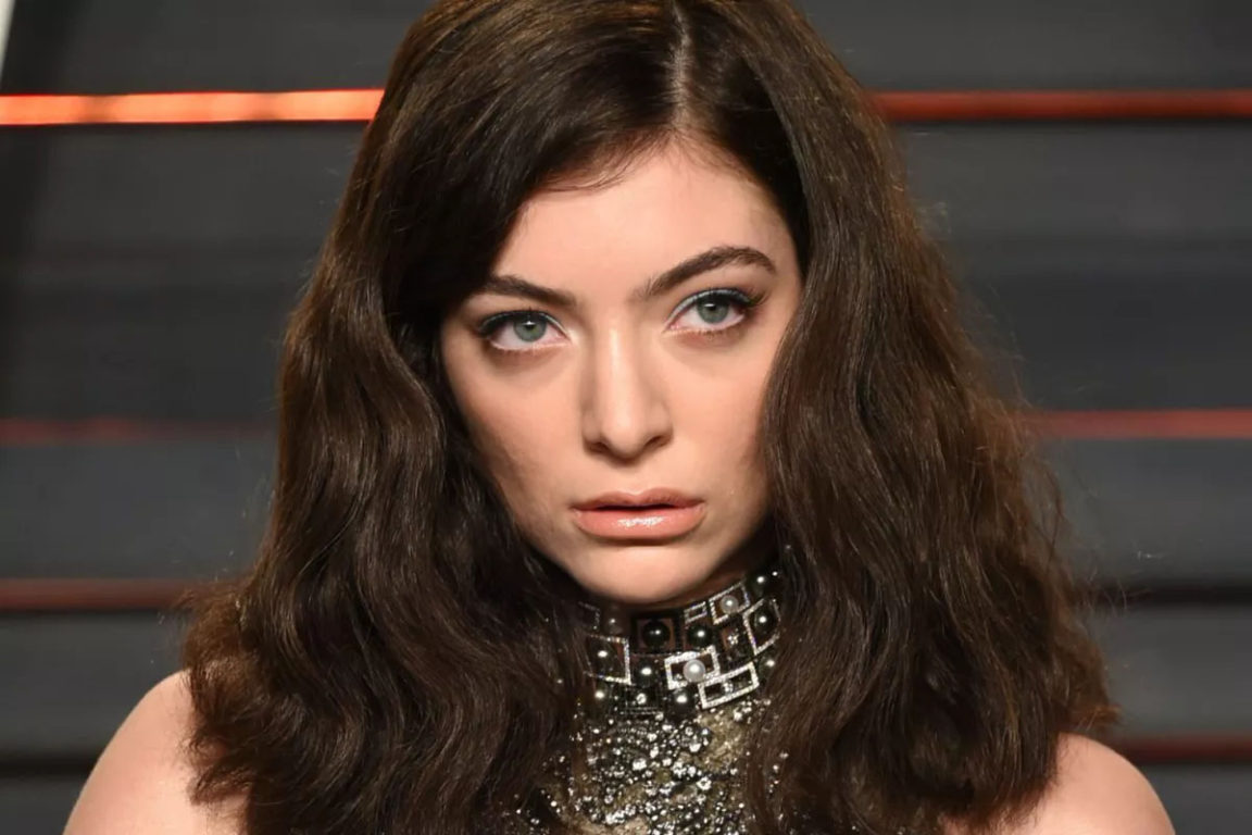 Lorde Doesn't Have Time For Unsolicited Acne Advised